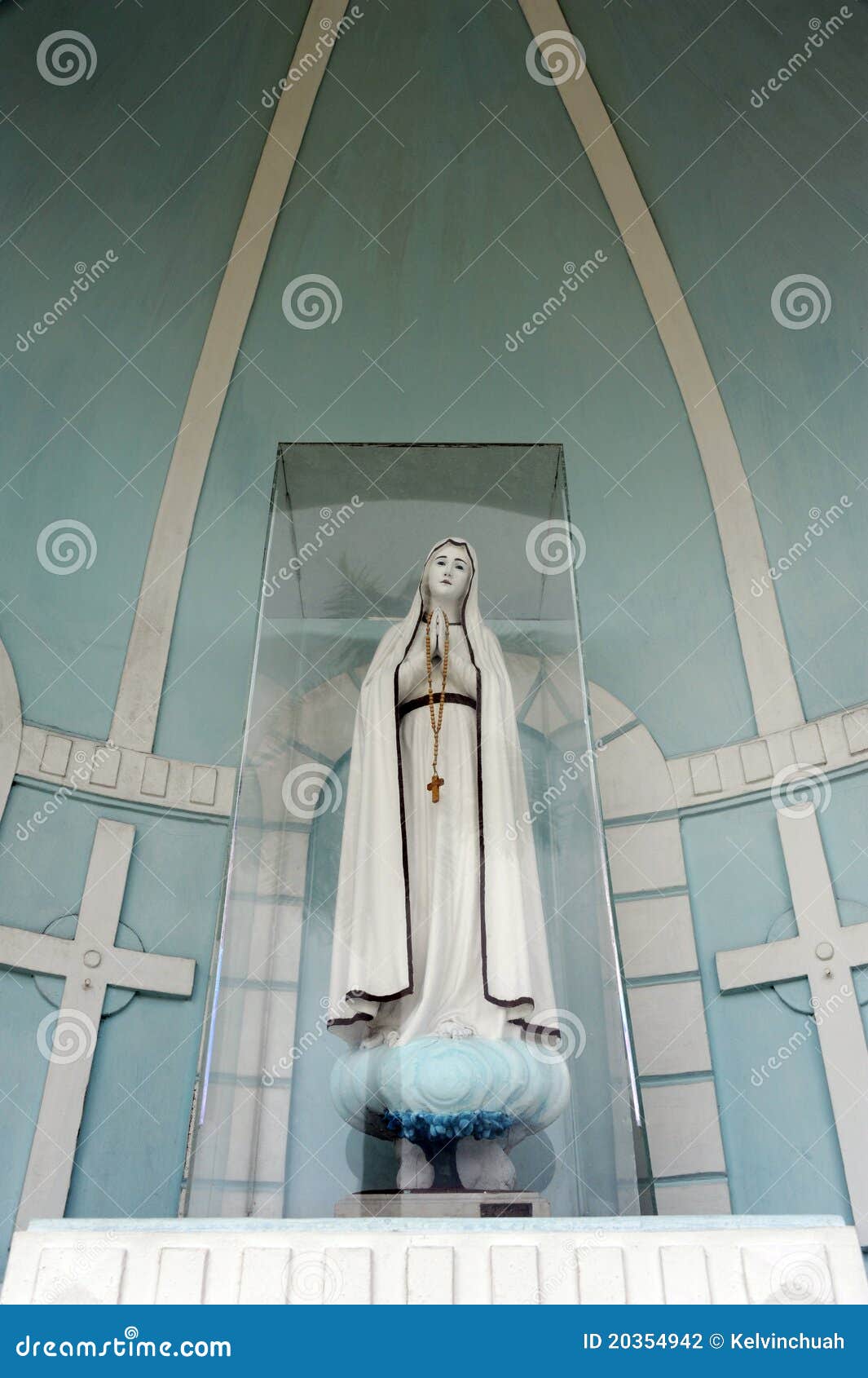 Maria Statue stock photo. Image of christmas, madonna - 20354942