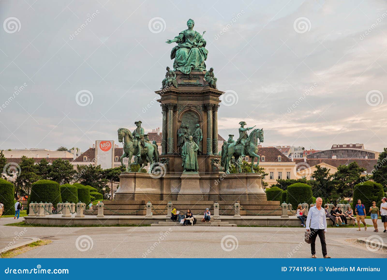 Maria Theresa Statue, Vienne Photo éditorial - Image du impératrice ...