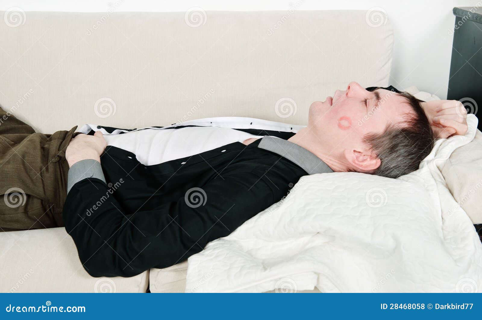 Marido Besado Durmiente Borracho Foto de archivo - Imagen de esposo ...