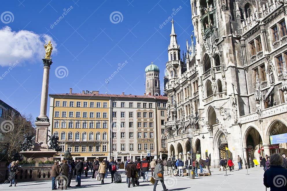 Marienplatz editorial image. Image of tourism, marienplatz - 19768110
