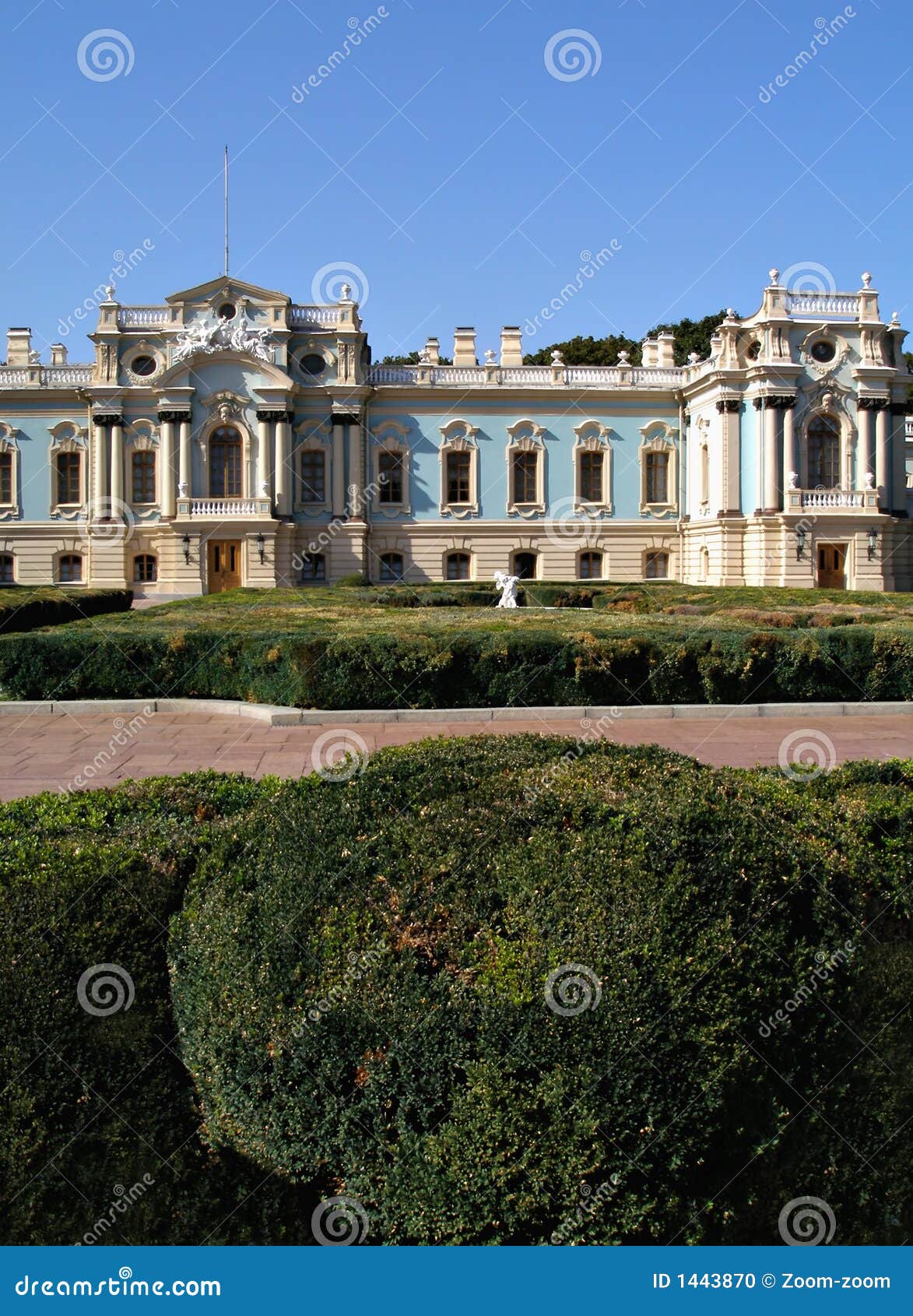 Mariinsk palace in Kiev stock photo. Image of longstanding - 1443870