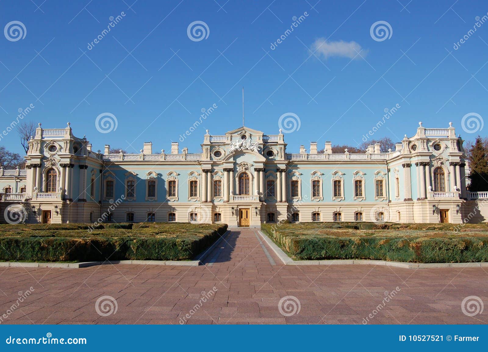 Mariinsky Palace stock image. Image of ukrainian, park - 10527521