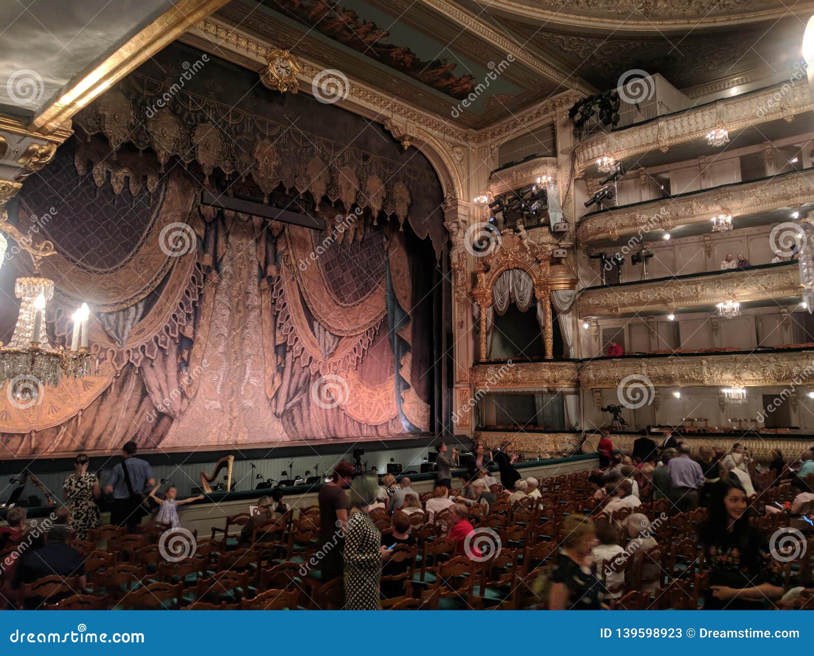 Mariinsky Theatre editorial stock photo. Image of opera - 139598923