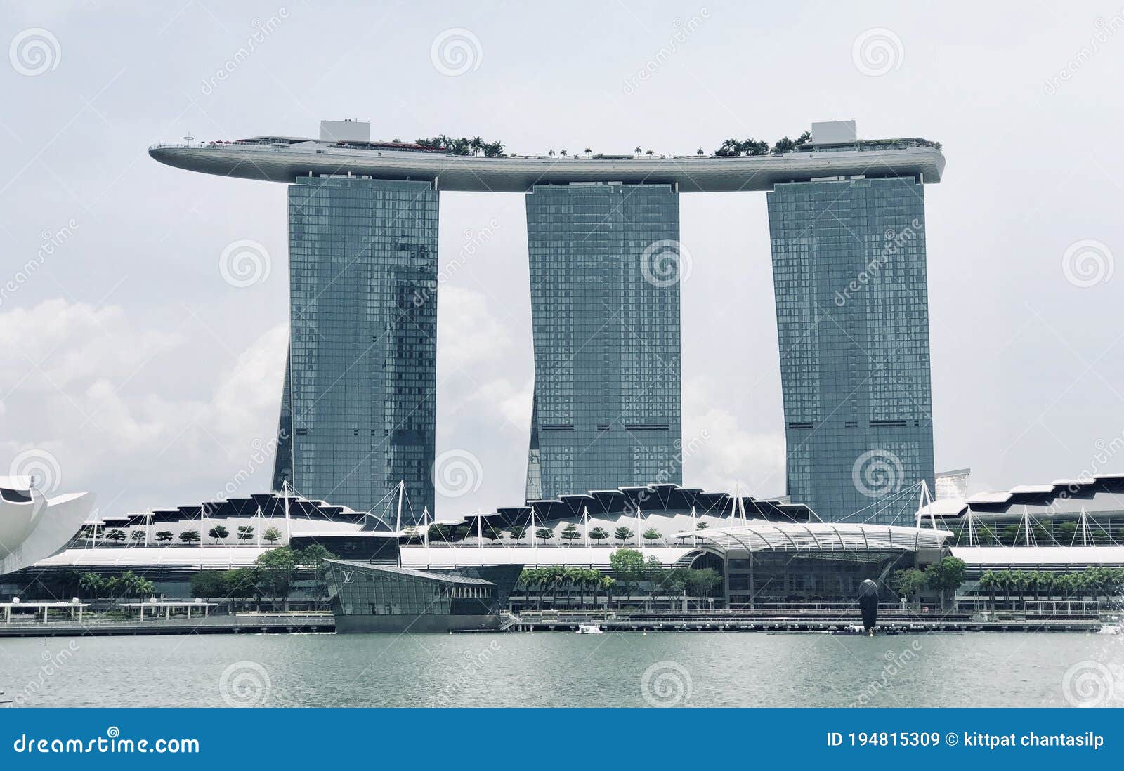 Marina bay stock image. Image of singapore, marina, skyscrapers - 194815309