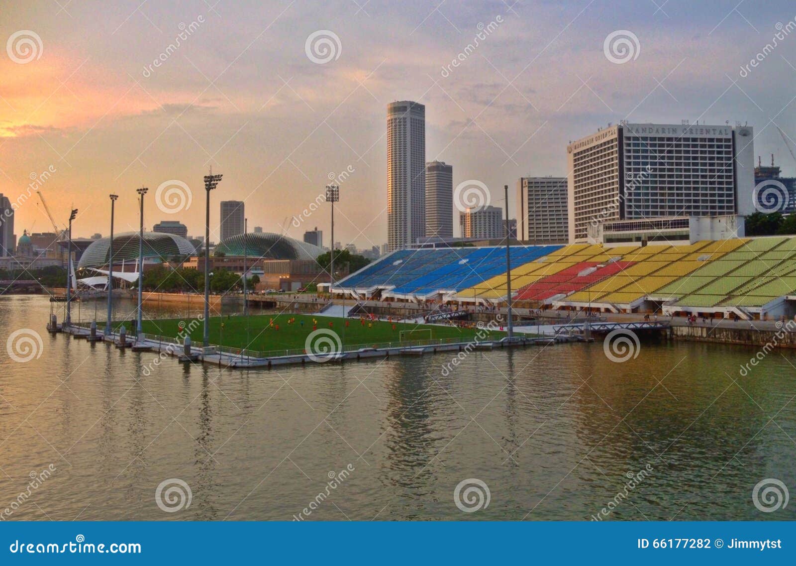 Marina Bay Floating Platform Editorial Photography - Image of green ...