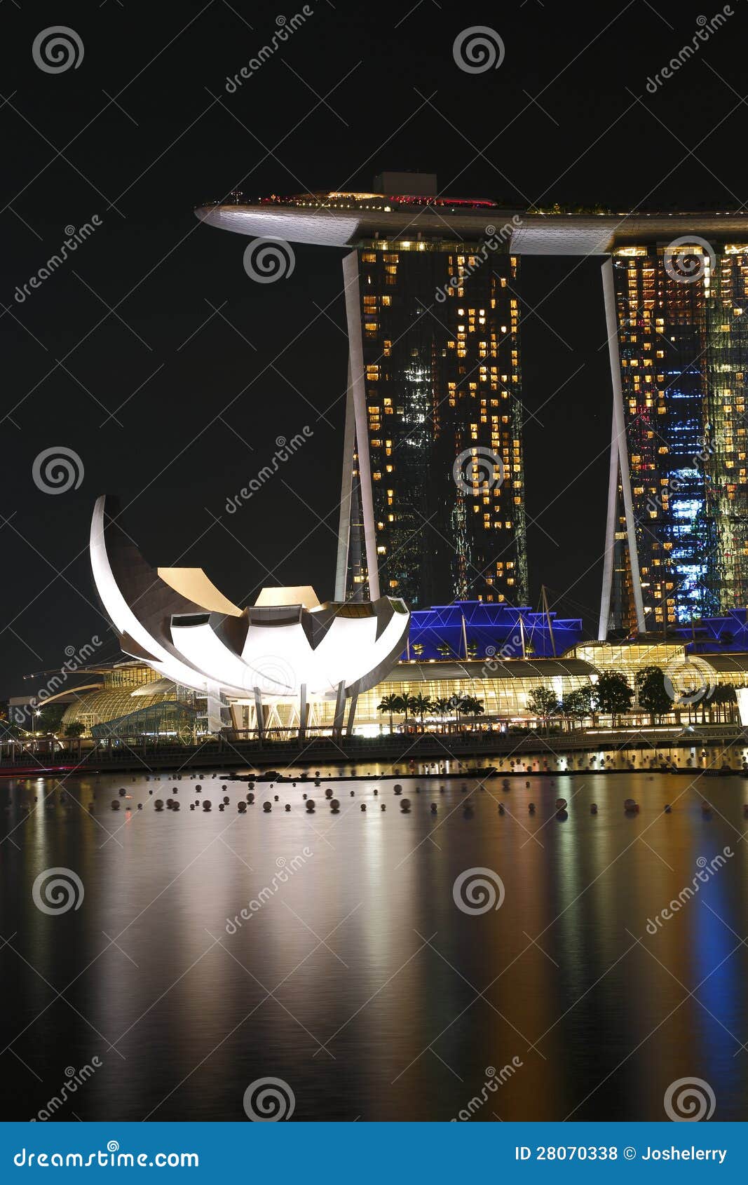 Marina Bay Sands with Art Science Museum Stock Photo - Image of ...