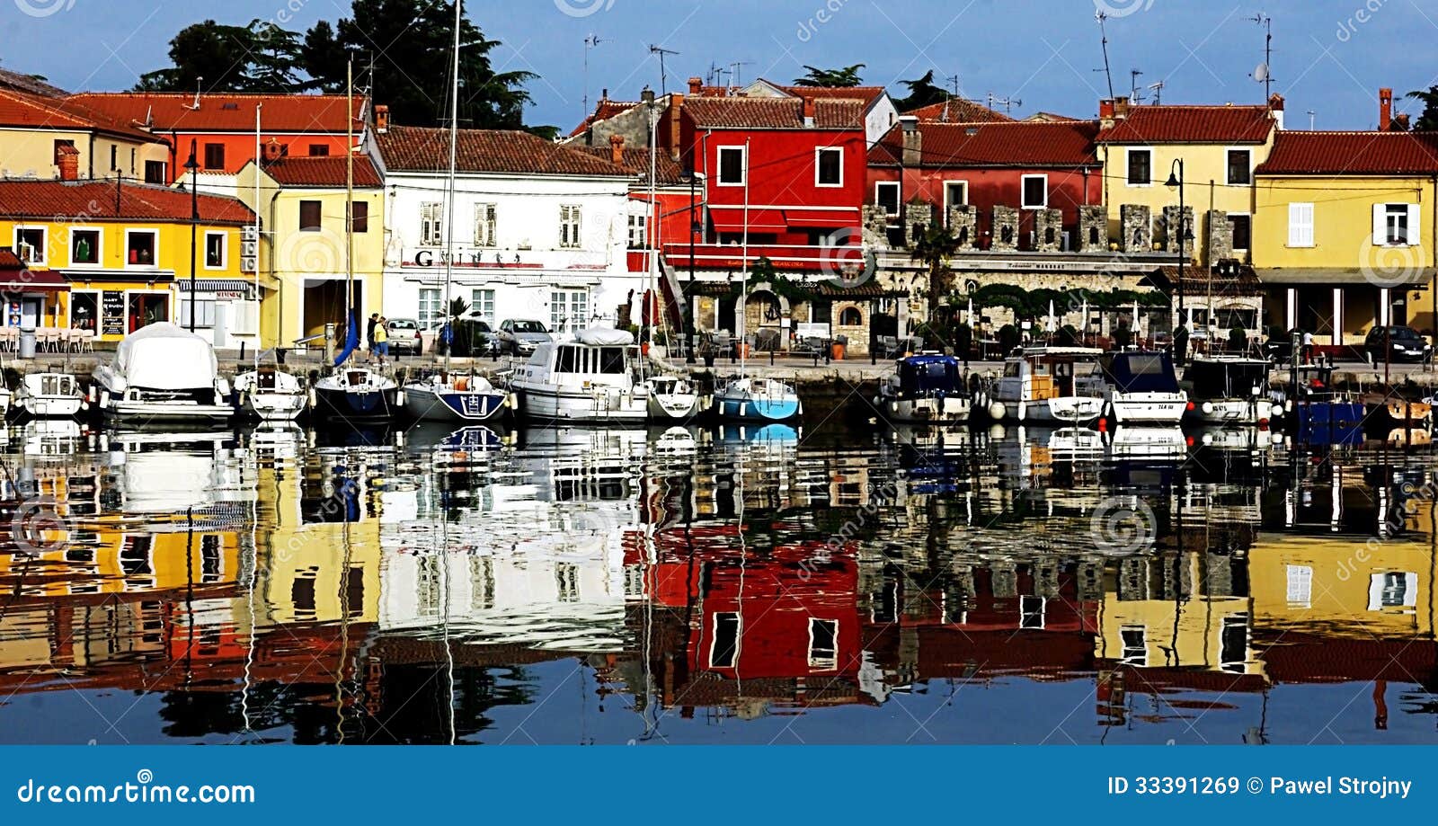 Marina De Novigrad, Croatie Image stock - Image du lifestyle, blanc ...