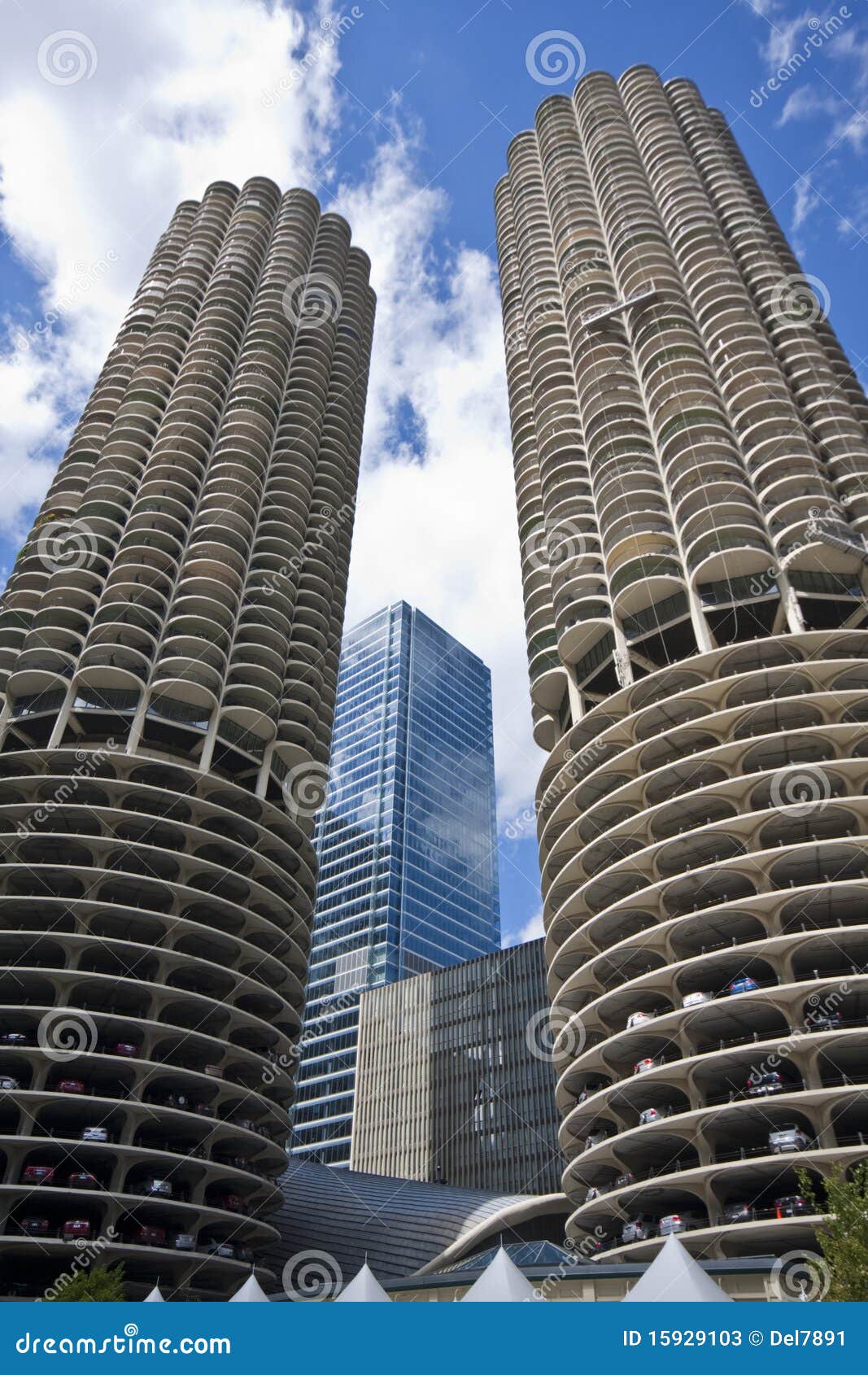 Marina Towers Chicago stock image. Image of marina, garages - 15929103