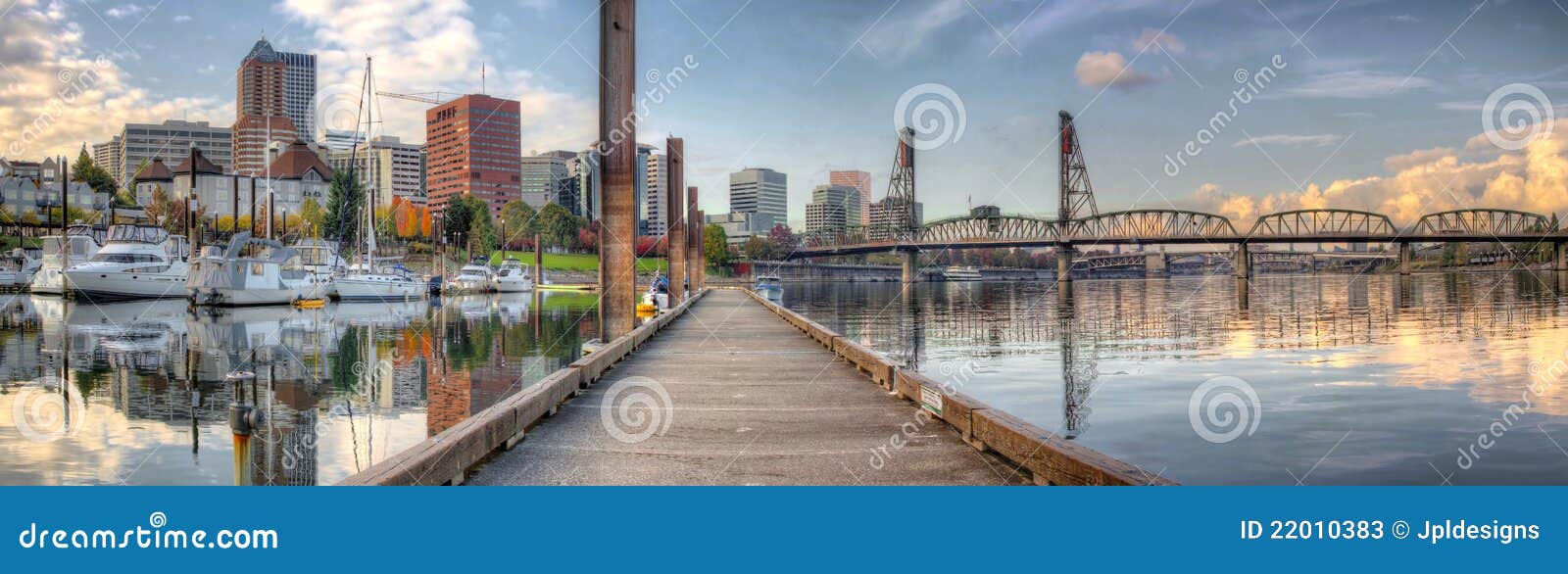 Marina on Willamette River in Portland Oregon Stock Image - Image of ...