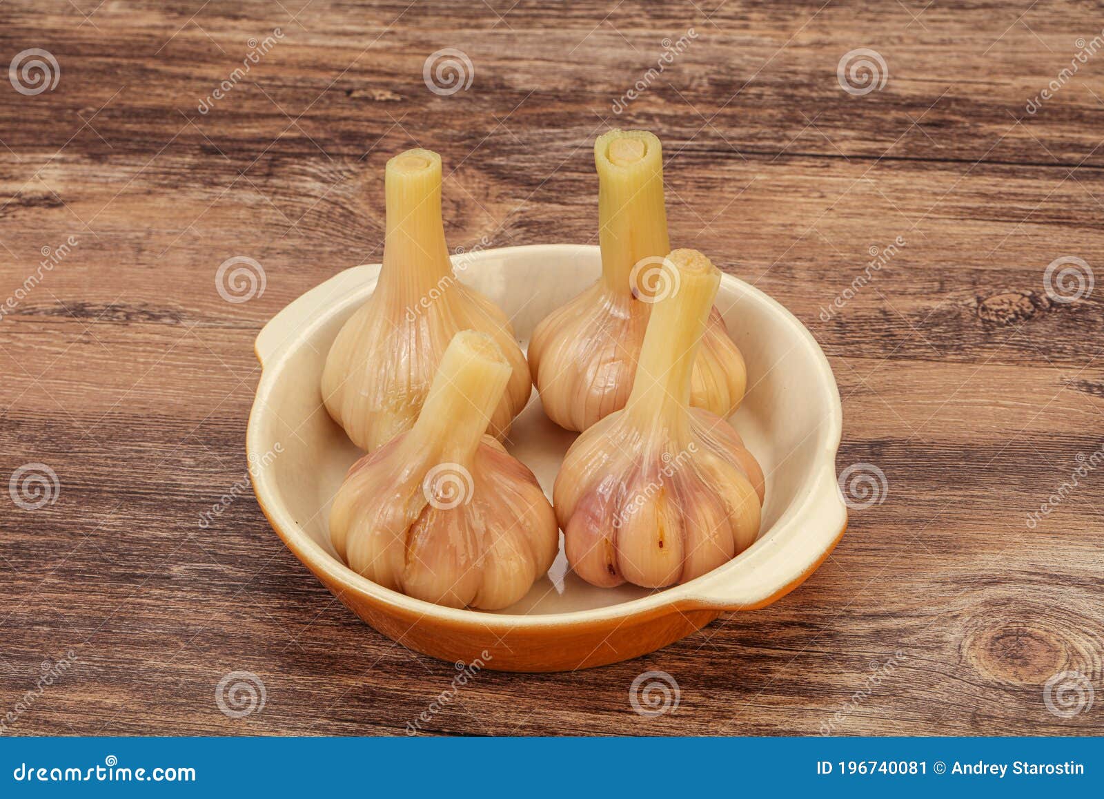 Marinated Garlic in the Bowl Stock Image - Image of traditional, garlic ...