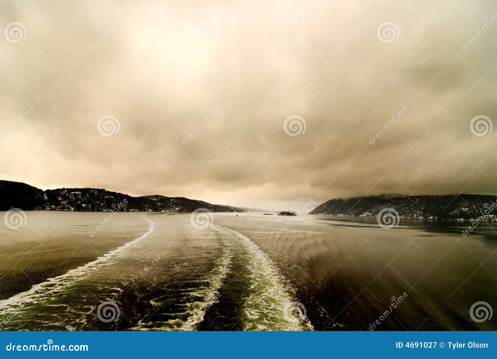 Marine Abstract Wake and Lansdcape Stock Image - Image of norway, wake ...