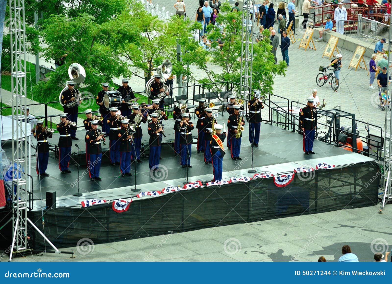 Marine Band Playing To a Crowd. Editorial Stock Image - Image of rows ...