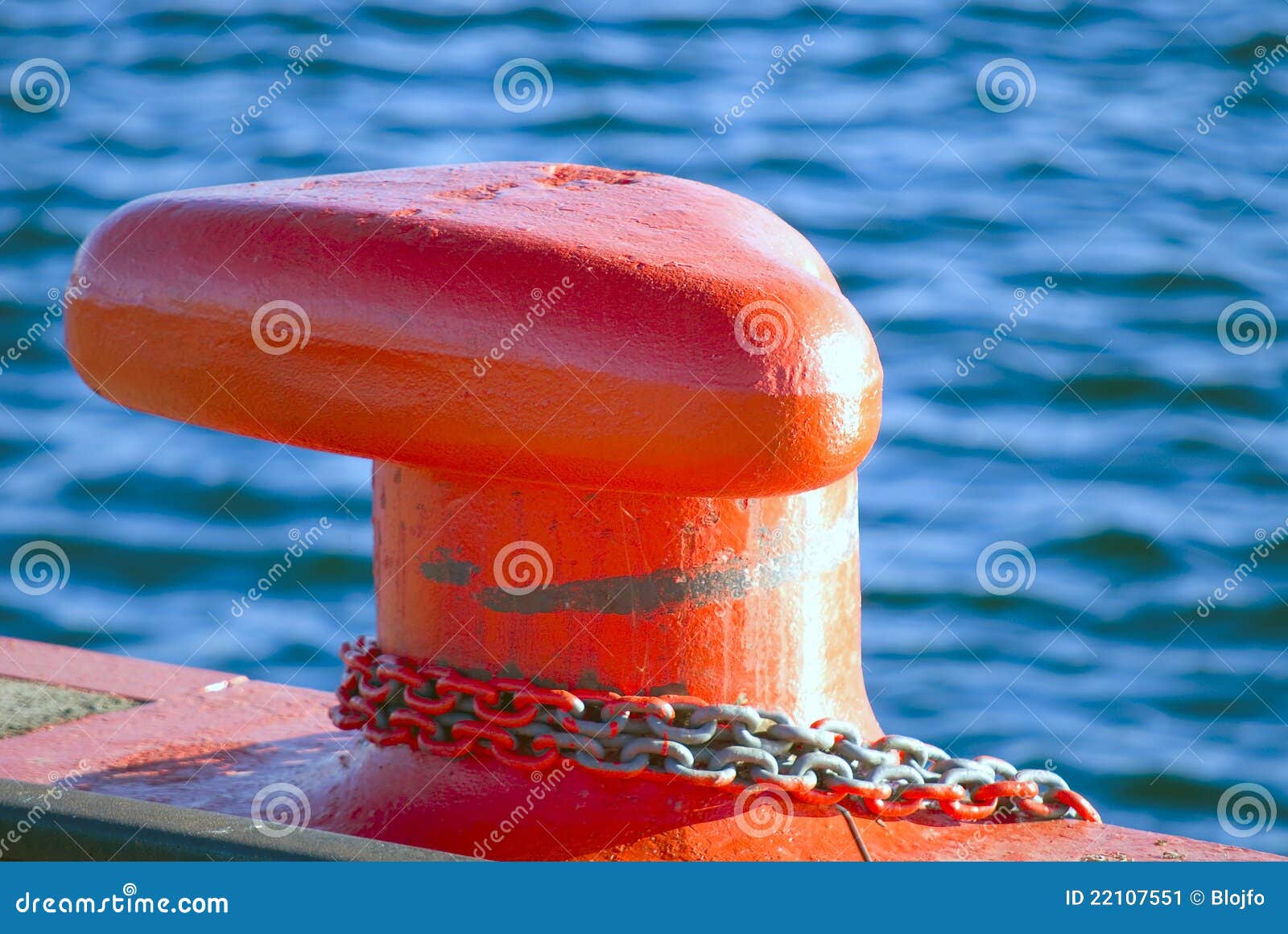 Marine bollard stock image. Image of water, pier, wharf - 22107551