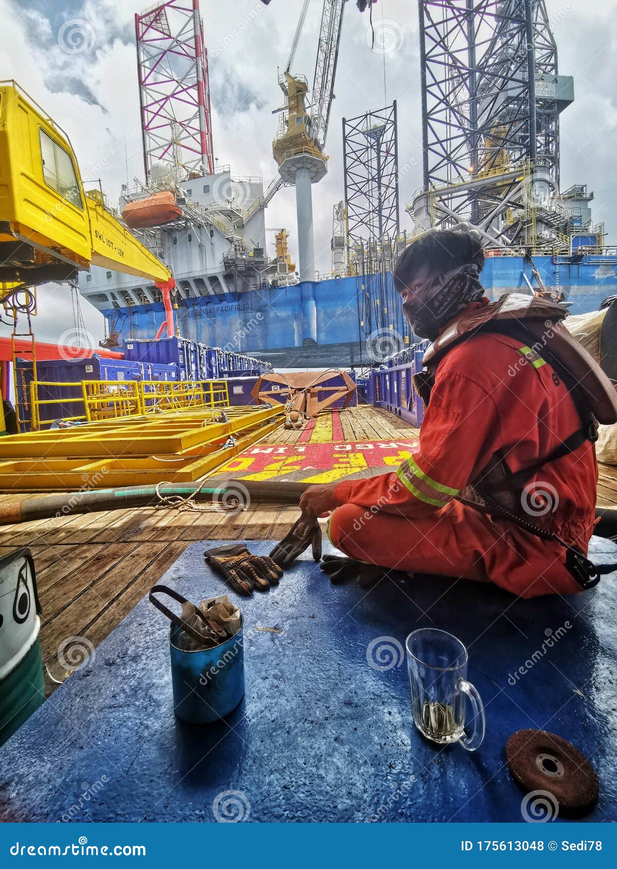 Marine Crew Get Ready To Work Near Jack Up Rig Editorial Stock Photo ...