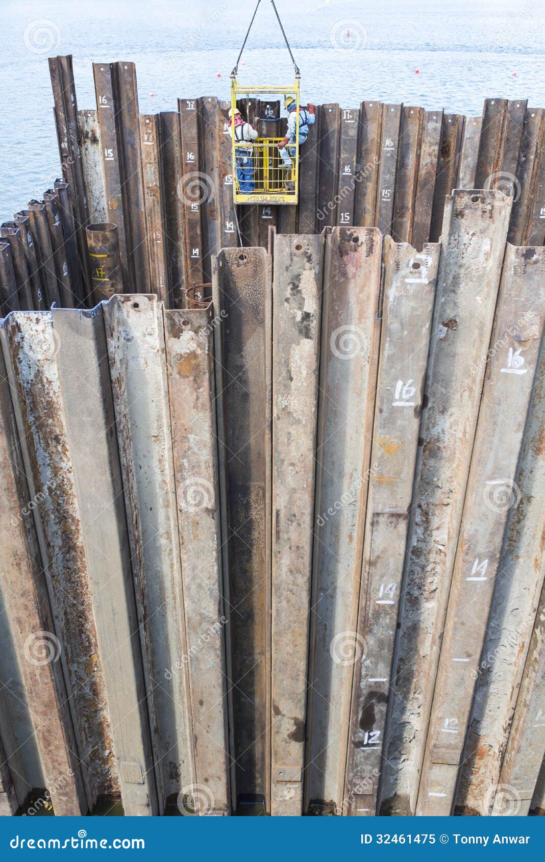 Marine Sheet Pile stock image. Image of sheet, worker - 32461475