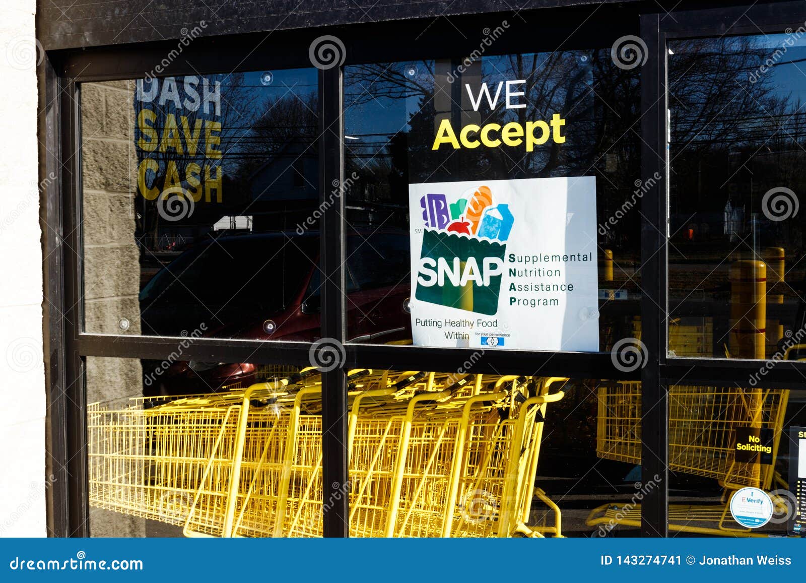 Sign at a Retailer - we Accept SNAP II Editorial Photo - Image of ...