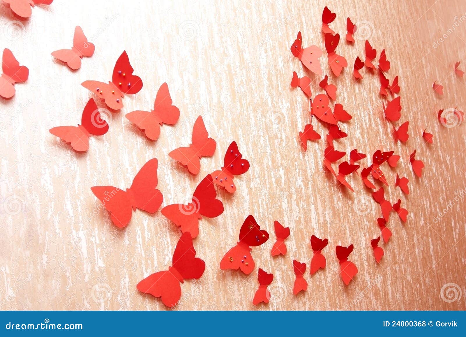Mariposas Rojas Decorativas Foto de archivo - Imagen de modelo, fondo ...