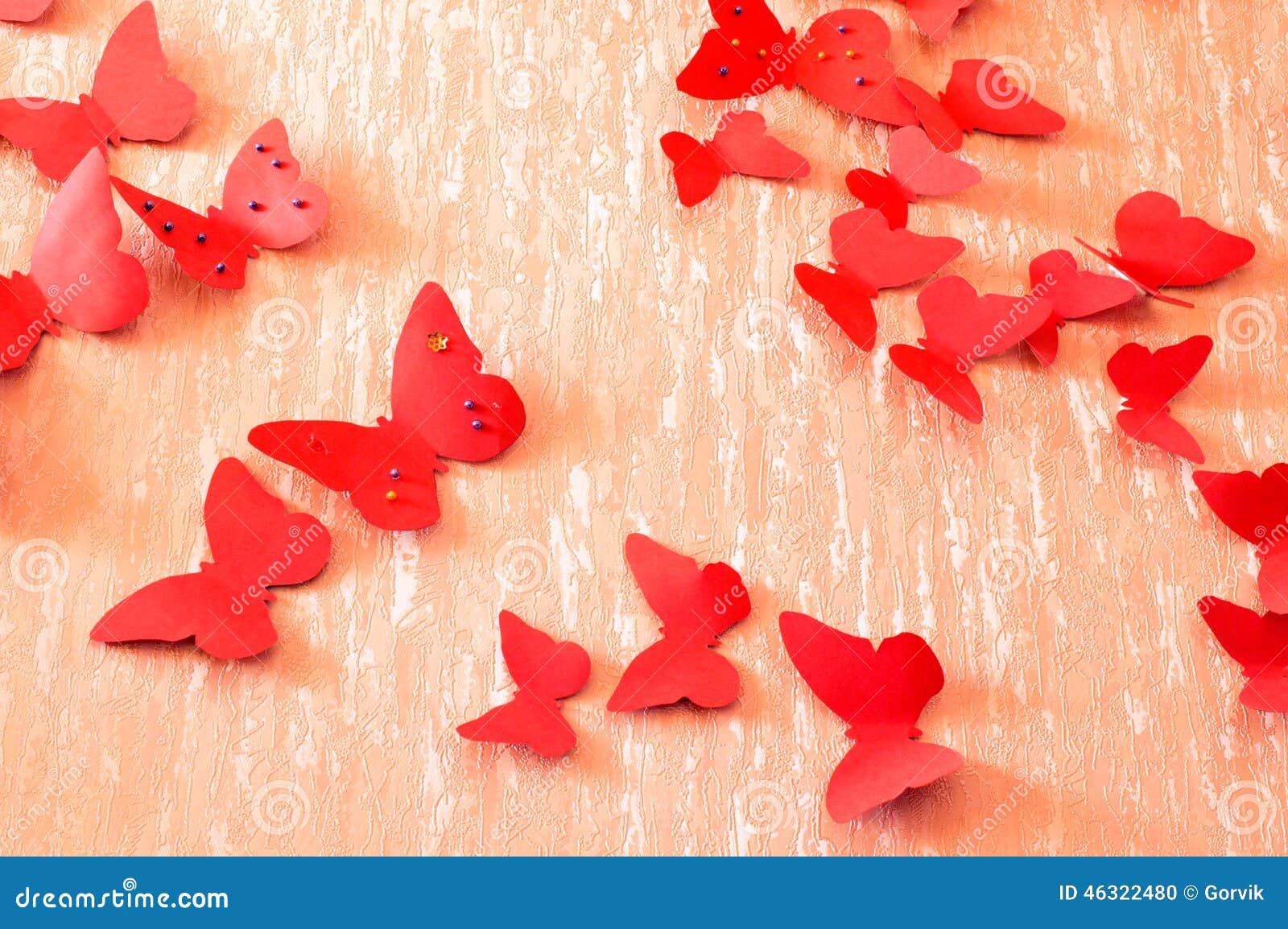 Mariposas Rojas Decorativas Foto de archivo - Imagen de pared, papel ...