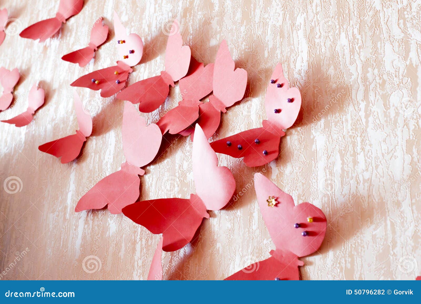 Mariposas Rojas Decorativas Foto de archivo - Imagen de manera ...