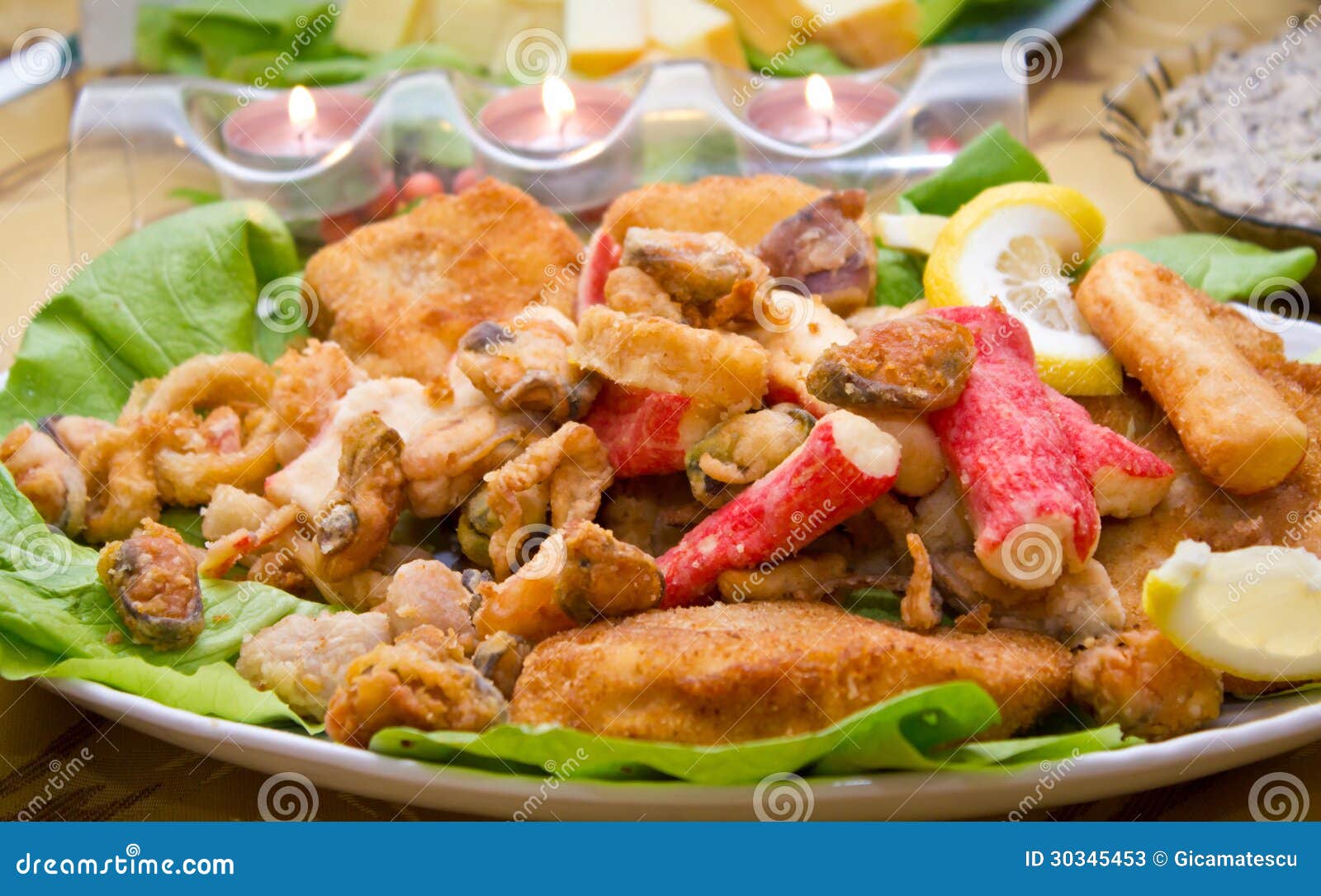 Mariscos fritos imagen de archivo. Imagen de queso, plato - 30345453