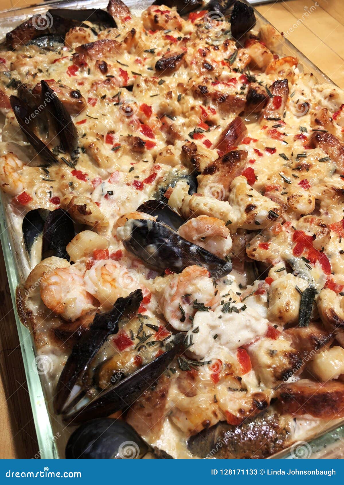 Mariscos Penne Rustica Pasta Imagen de archivo - Imagen de cena, cierre ...