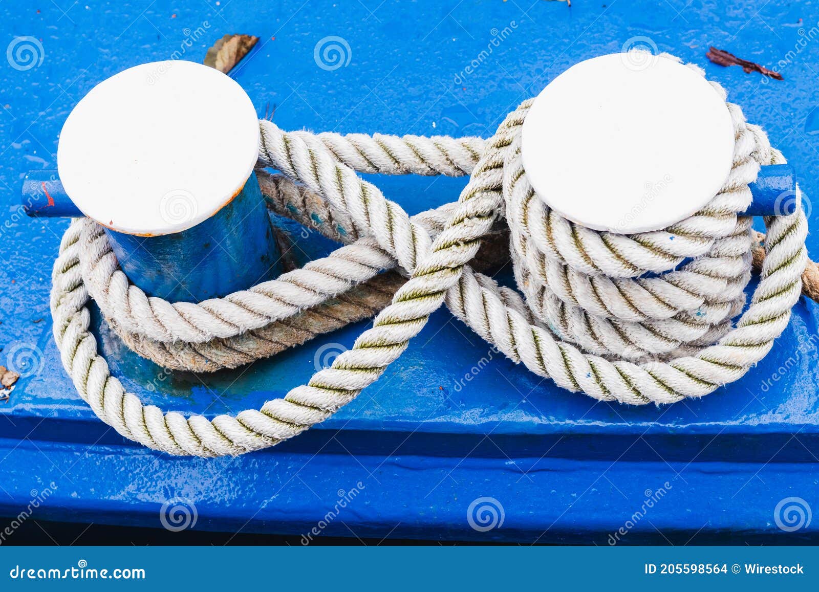 Capstan And Rope Stock Photography | CartoonDealer.com #4555406