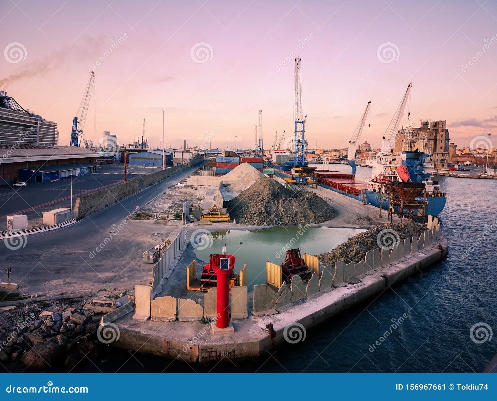 Maritime Shipyard for the Construction of a New Quay for Mooring Ships ...