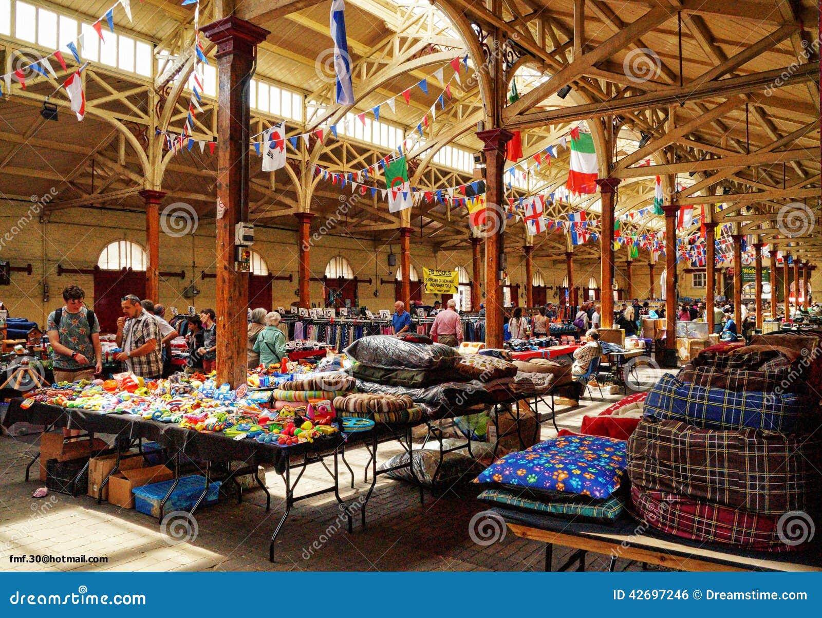 Market editorial photo. Image of people, colours, barnstaple - 42697246
