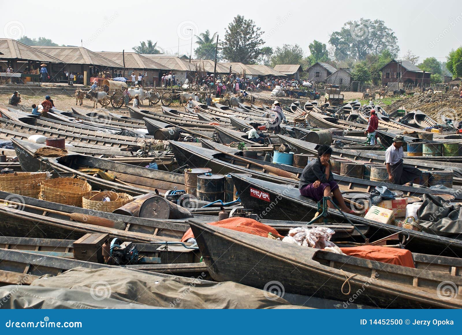 Market on Lake Inle editorial image. Image of heritage - 14452500