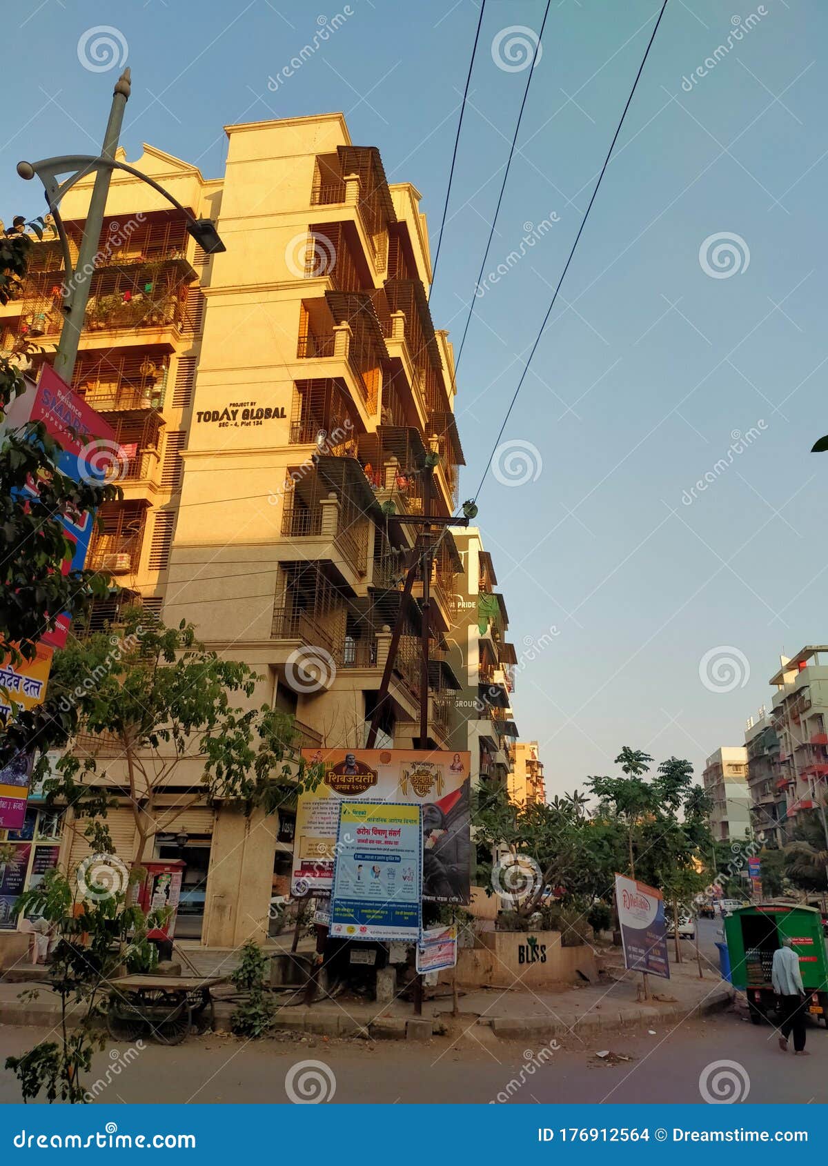 Market Side Outer Flat View Editorial Stock Image - Image of flat ...
