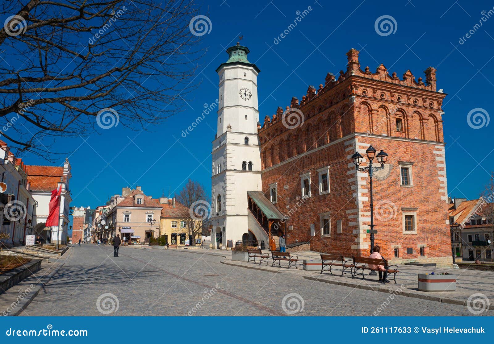 Market Square with Sandomierz Town Hall. Sandomierz Editorial Stock ...