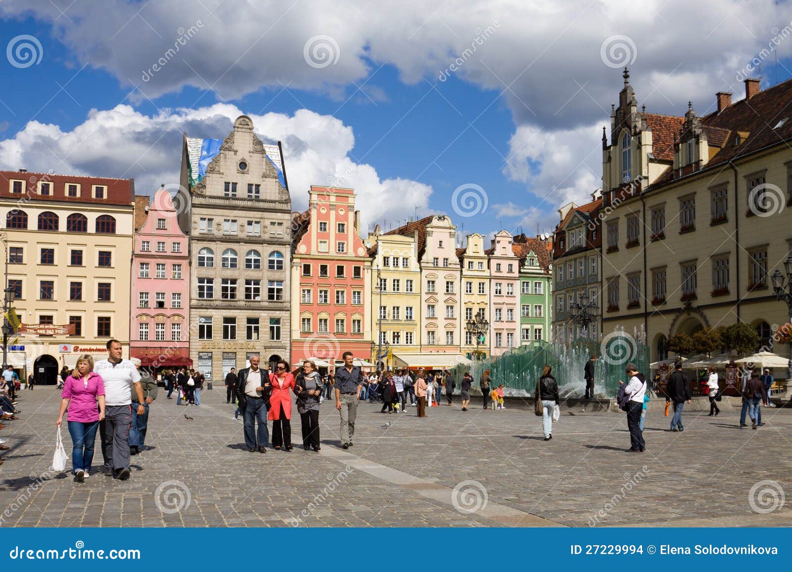 The Market Square in Wroclaw, Poland Editorial Stock Image - Image of ...