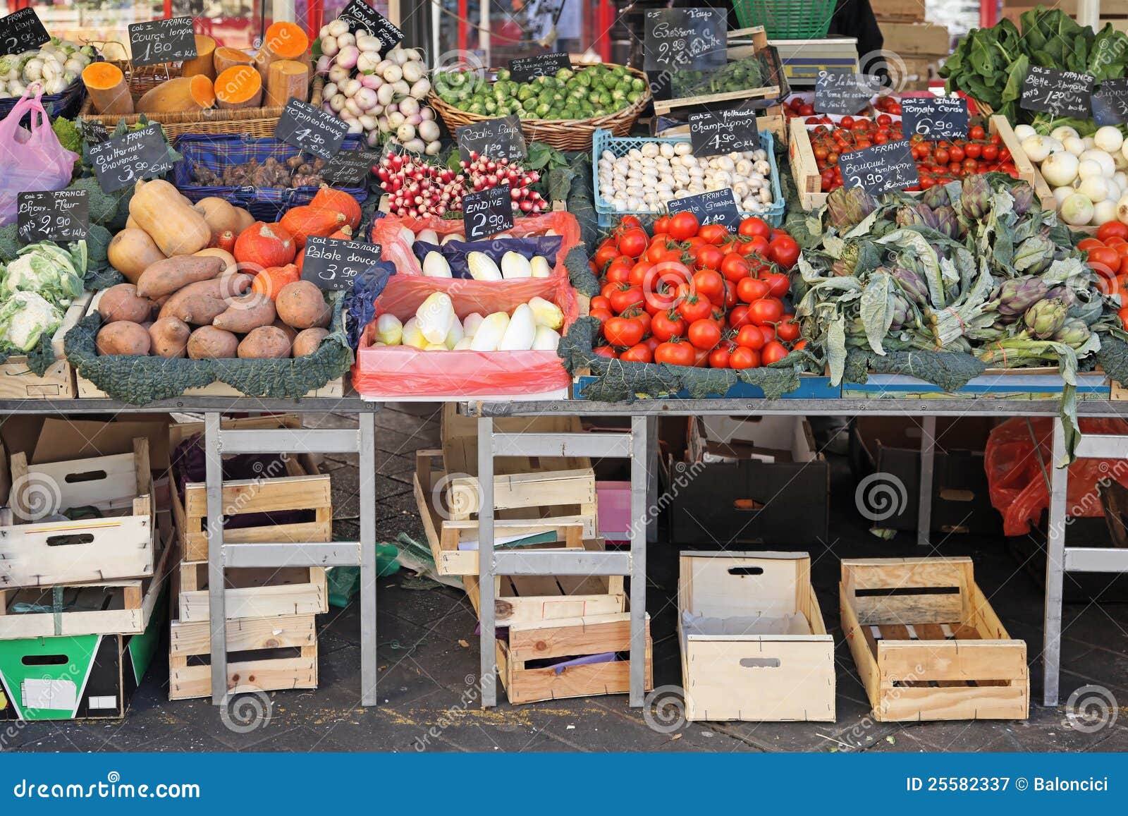 Market stall stock image. Image of crate, food, groceries - 25582337