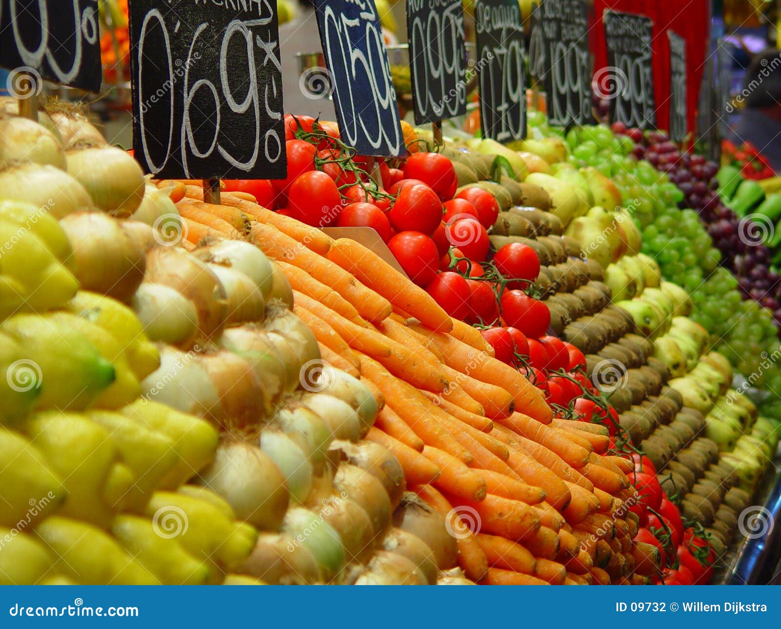 Marketplace stock photo. Image of vitamine, citrus, market - 9732