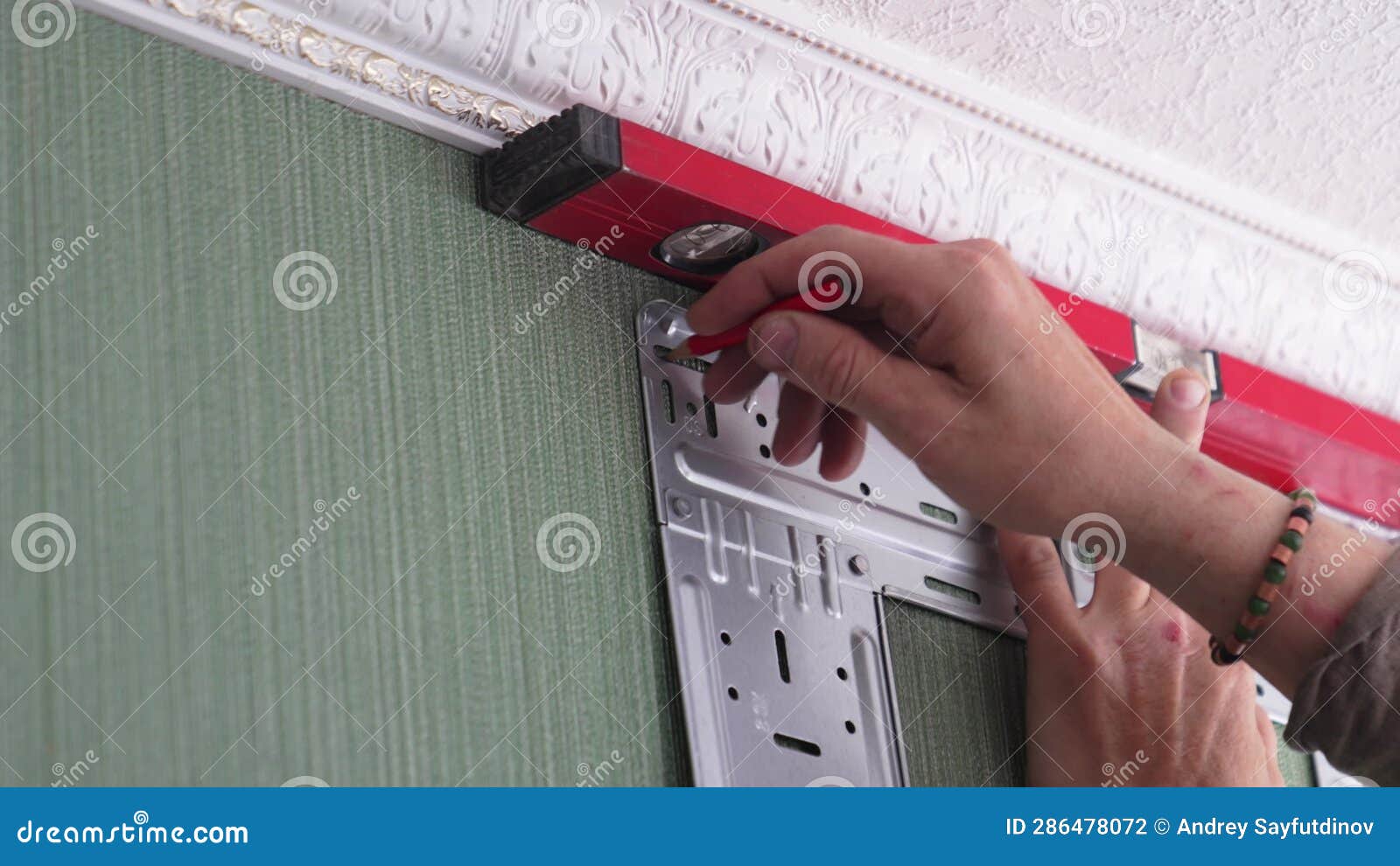 Marking the Attachment Point of the Mounting Strip for a Split System ...