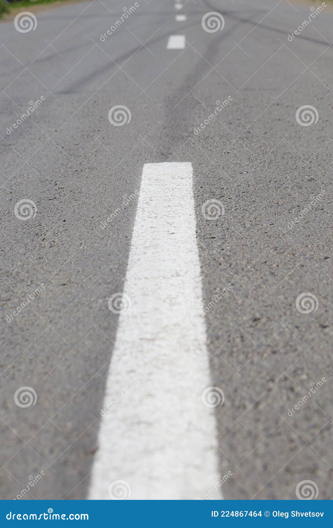 Marking on the Road Going into the Distance, Asphalt Road Stock Photo ...