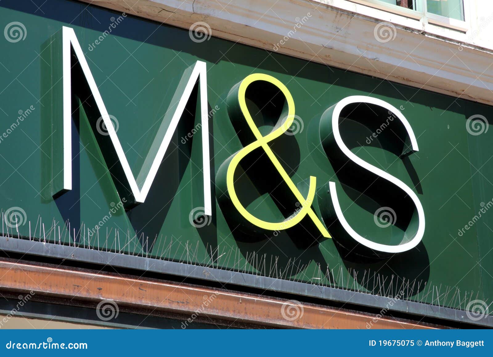 Marks & Spencer Sign editorial image. Image of chain - 19675075