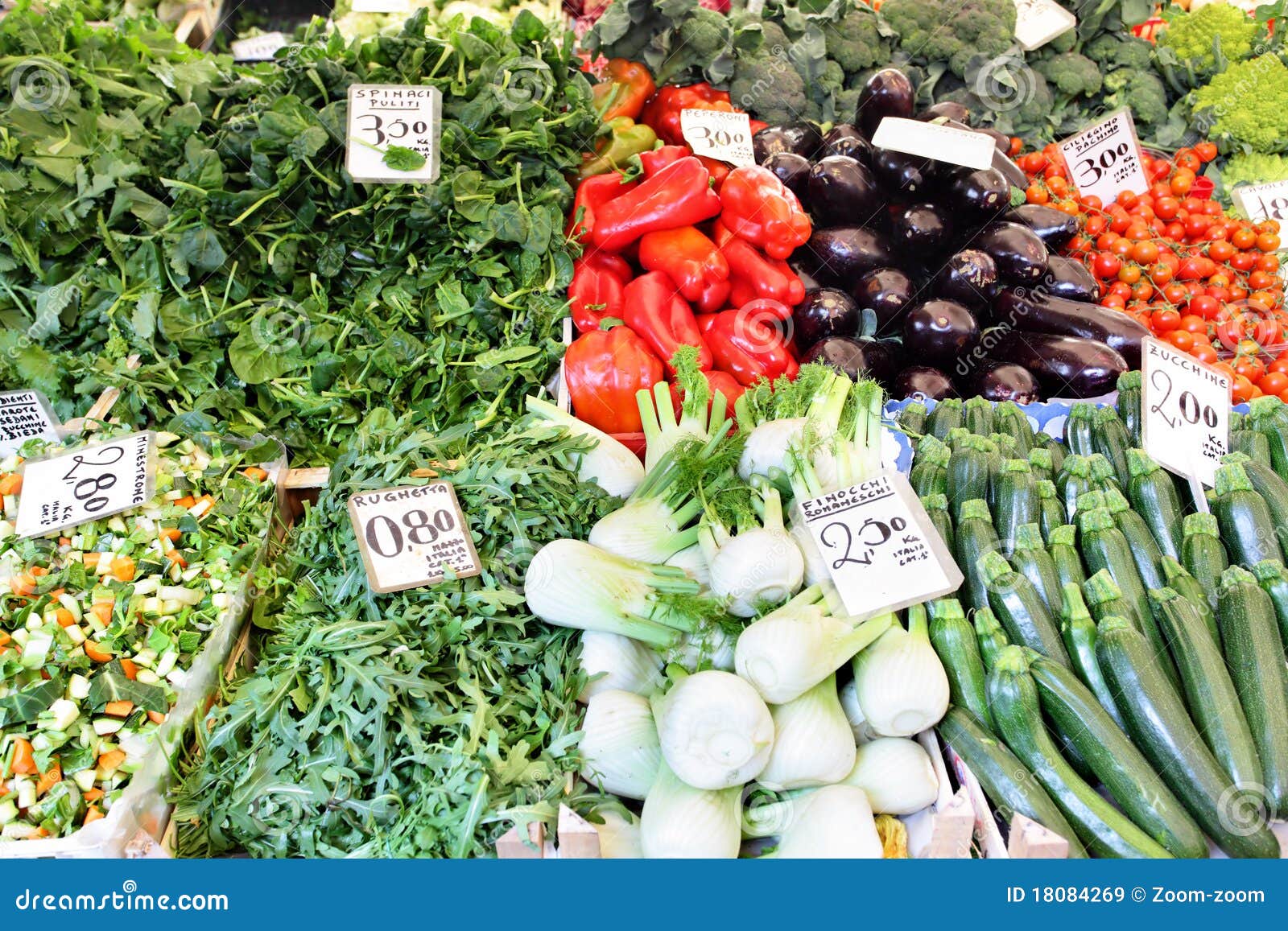 Marktkraam stock afbeelding. Image of eten, rood, gezond - 18084269