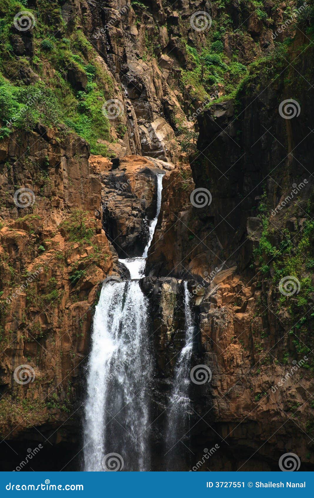 The Marleshwar Waterfall stock image. Image of patterns - 3727551