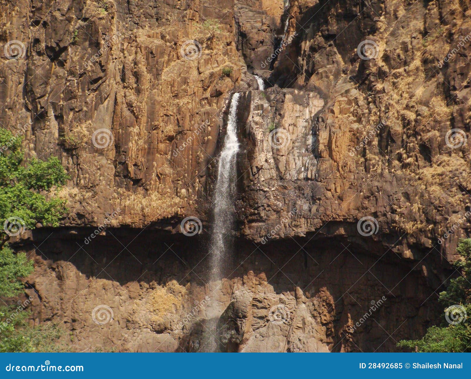 Marleshwar Waterfall Source Stock Image - Image of green, summer: 28492685