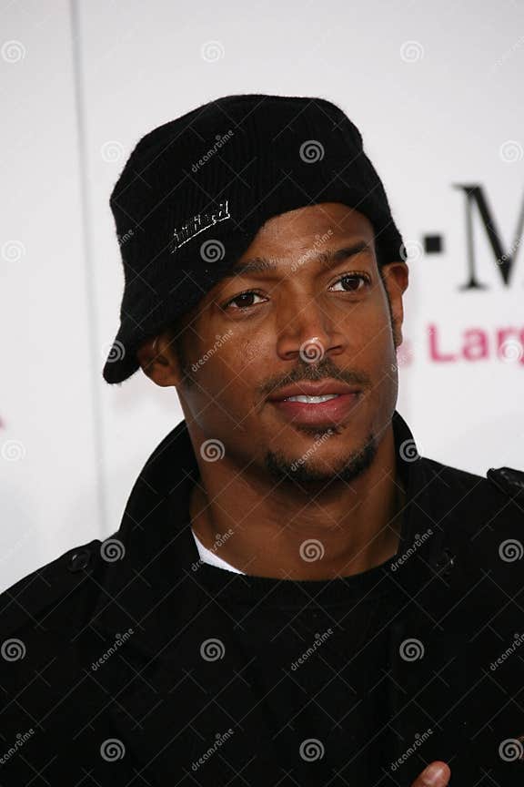 Marlon Wayans 编辑类图片. 图片 包括有 安赫莱斯, 钉书针, 中心, 马龙, 比赛 - 26355880