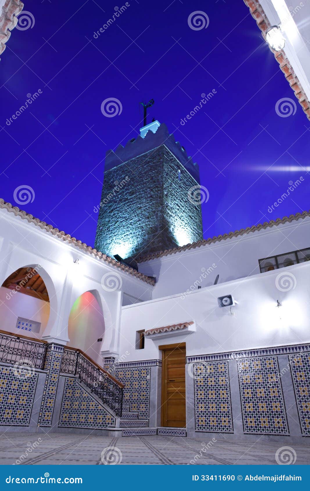 Marokkaanse Moskee in Chefchaouen Stock Foto - Image of hemel, islam ...