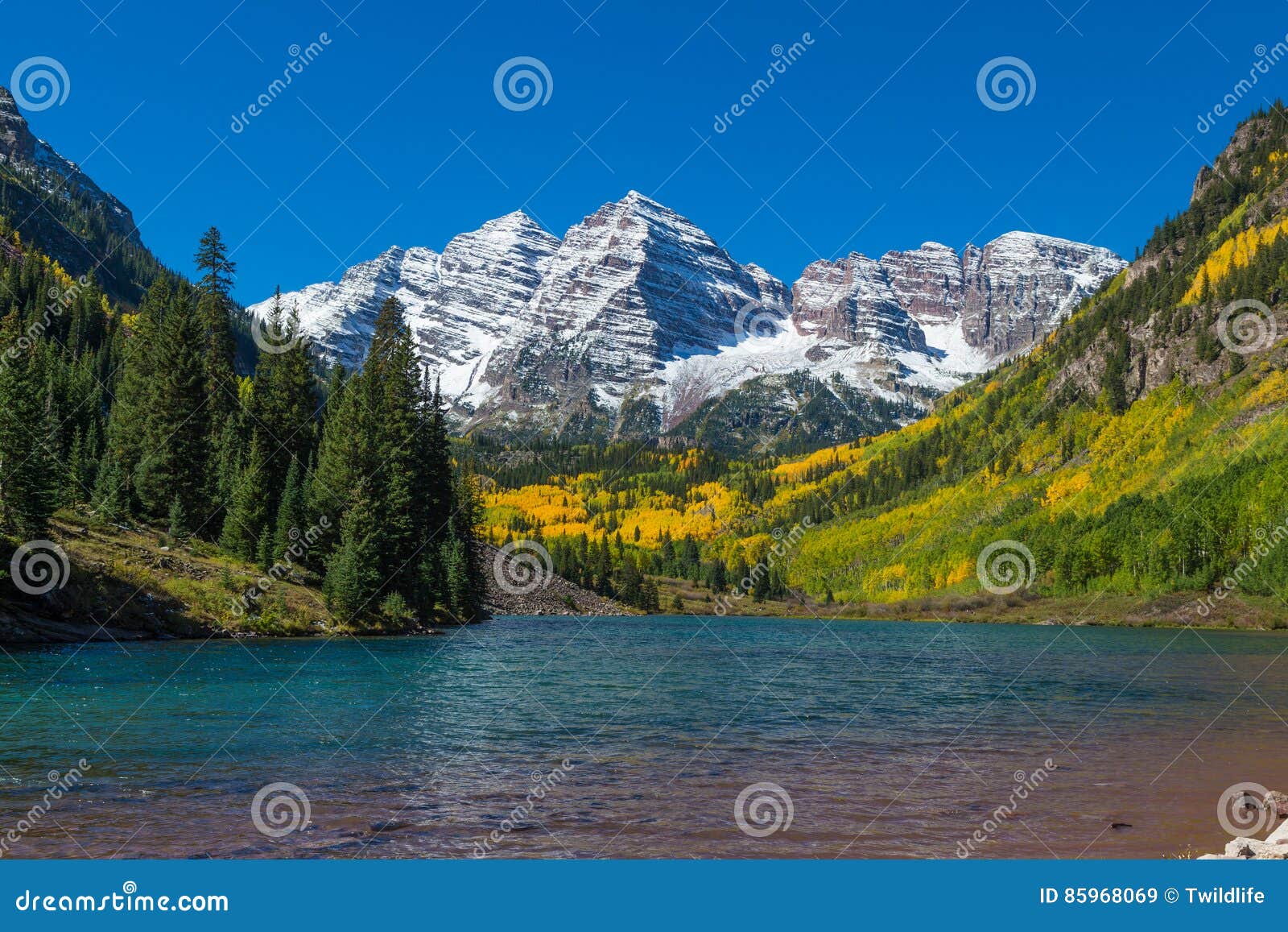Maroon Bells Fall Landscape Stock Image - Image of trees, fall: 85968069