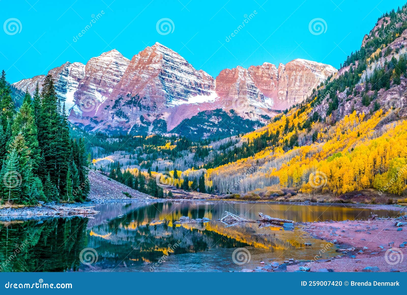 Maroon Lake in Apsen, Colorado during Sunrise Stock Photo - Image of ...