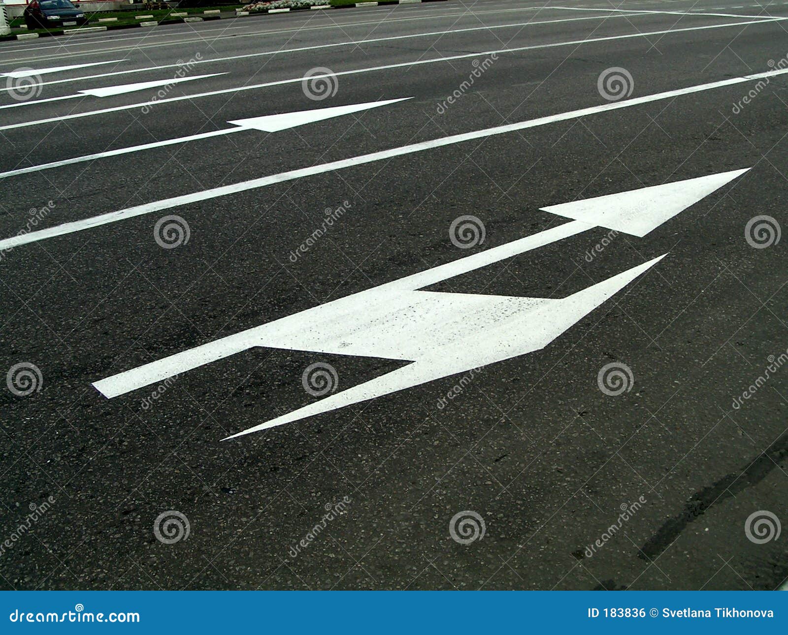 Marquage routier photo stock. Image du blanc, route, asphalte - 183836