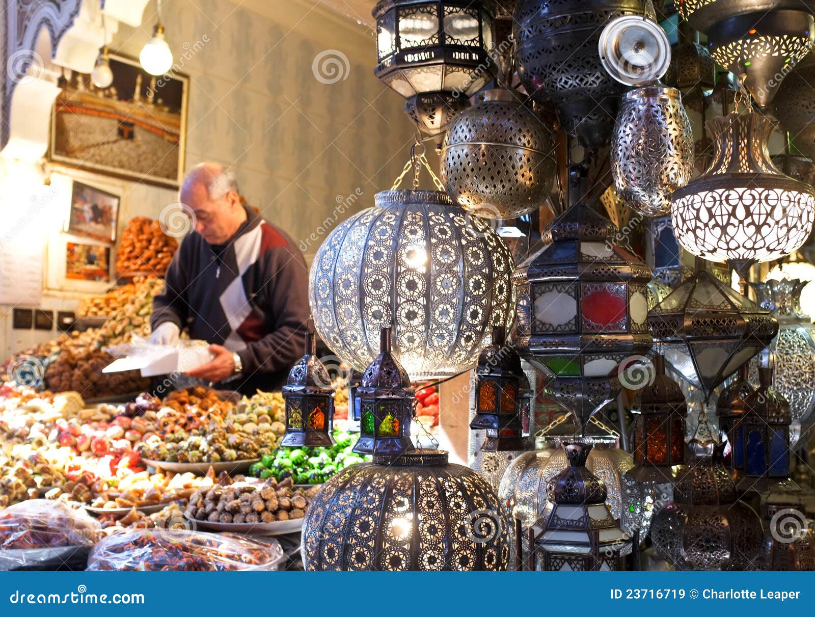 Marrakech Souks, Morocco editorial stock image. Image of selling - 23716719