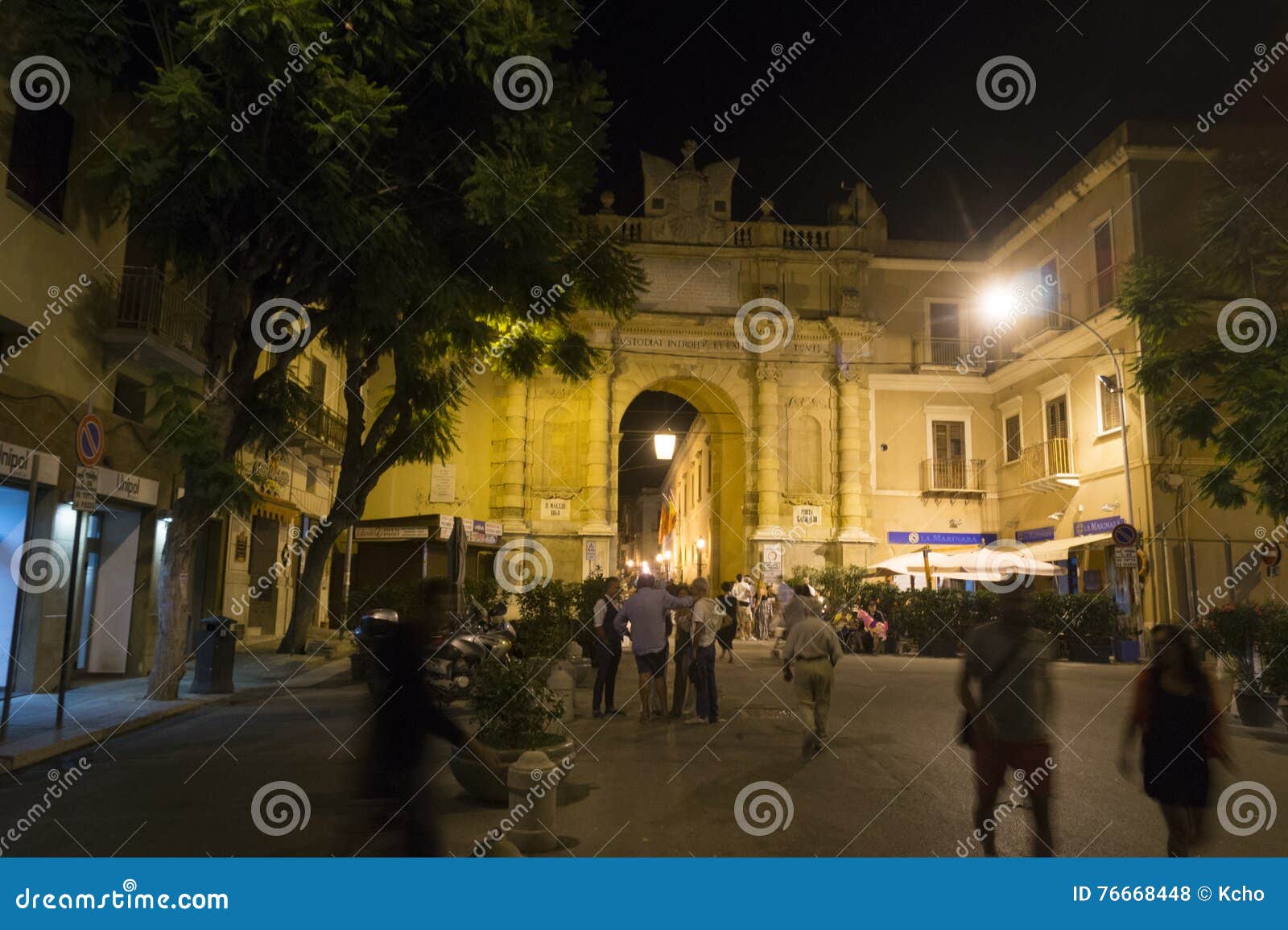 Marsala Sizilien redaktionelles stockfoto. Bild von fassade - 76668448
