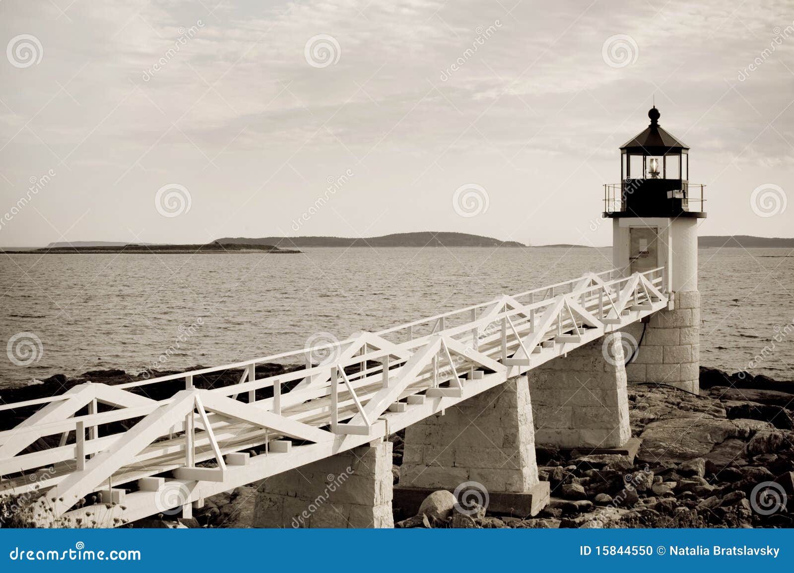 Marshall Point lighthouse stock photo. Image of coastline - 15844550
