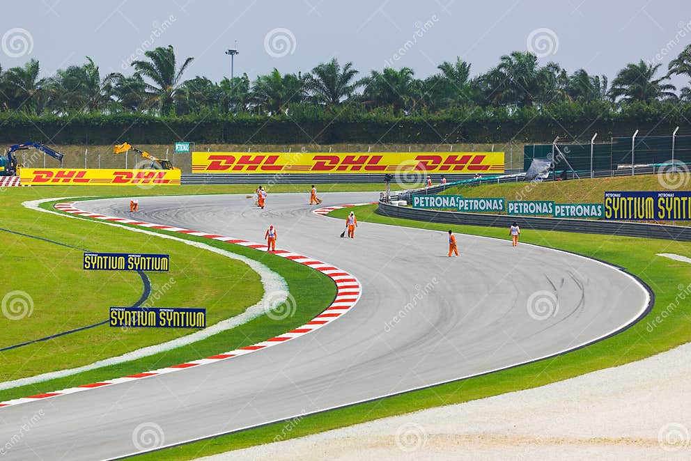 Marshals Clean Formula-1 Track Editorial Stock Image - Image of leader ...