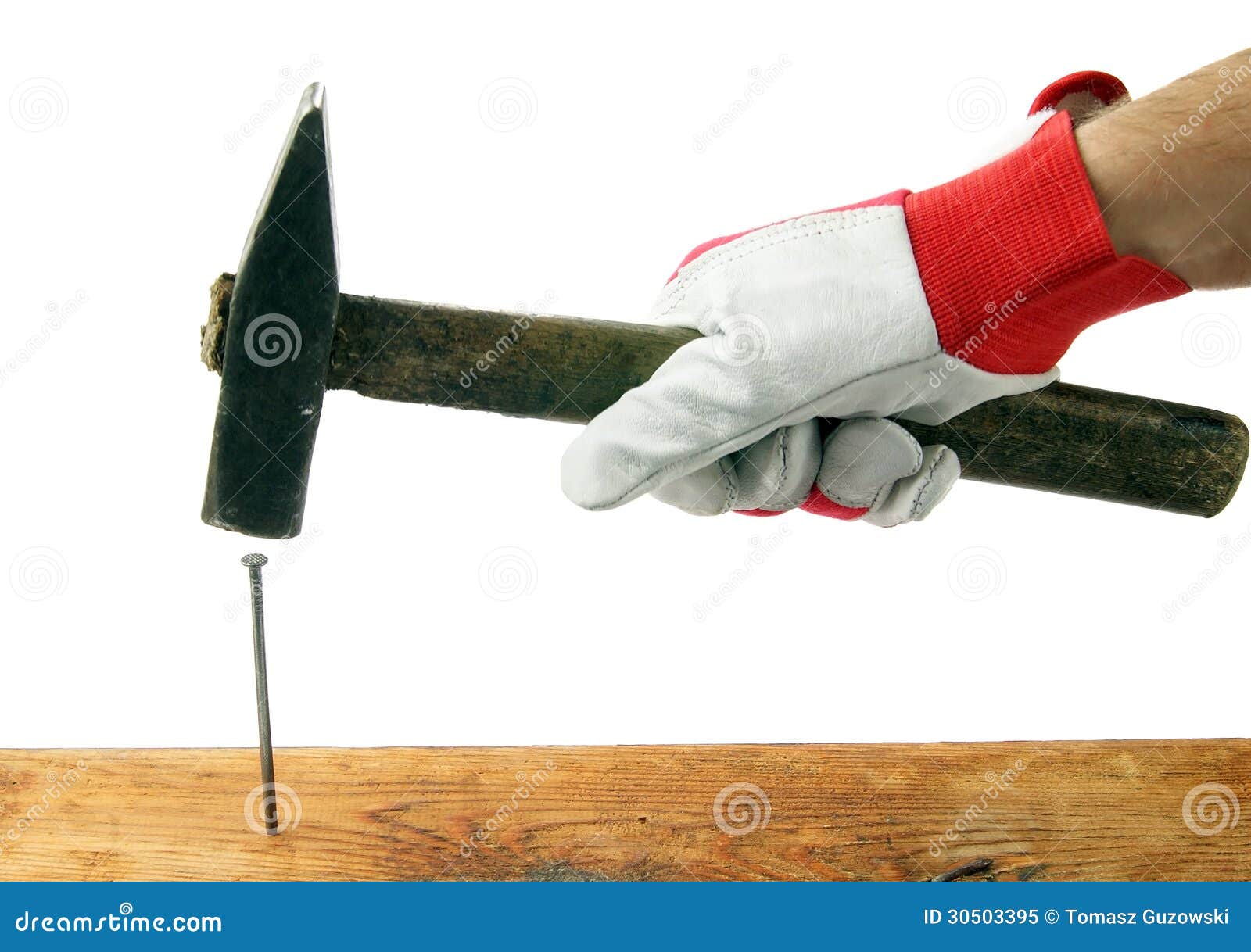 Martelo e prego imagem de stock. Imagem de resistido - 30503395